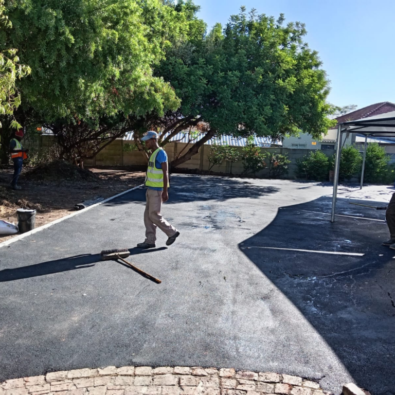 Tar Driveways Cape Town | Installation, Resurfacing & Repairs